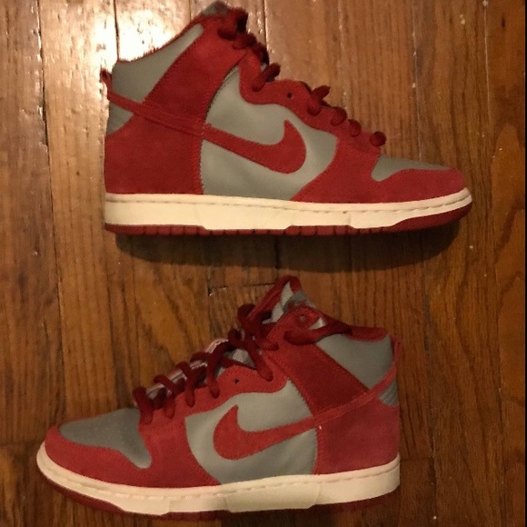 Nike | Shoes | Nike Sb Dunk High Unlv Sz 6 Used Deadstock | Poshmark
